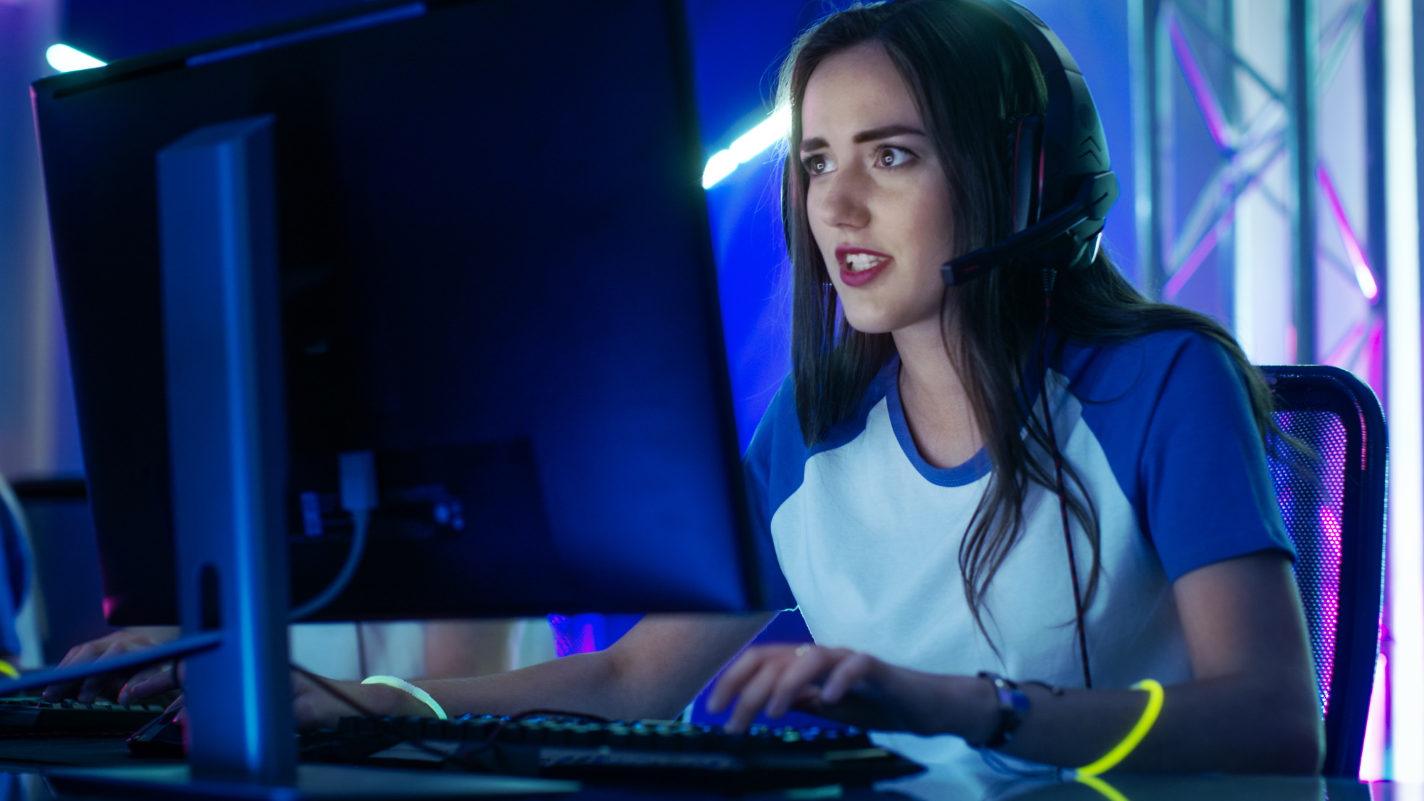 4 Most Competitive Games to Play in 2024 - Bare Foots World