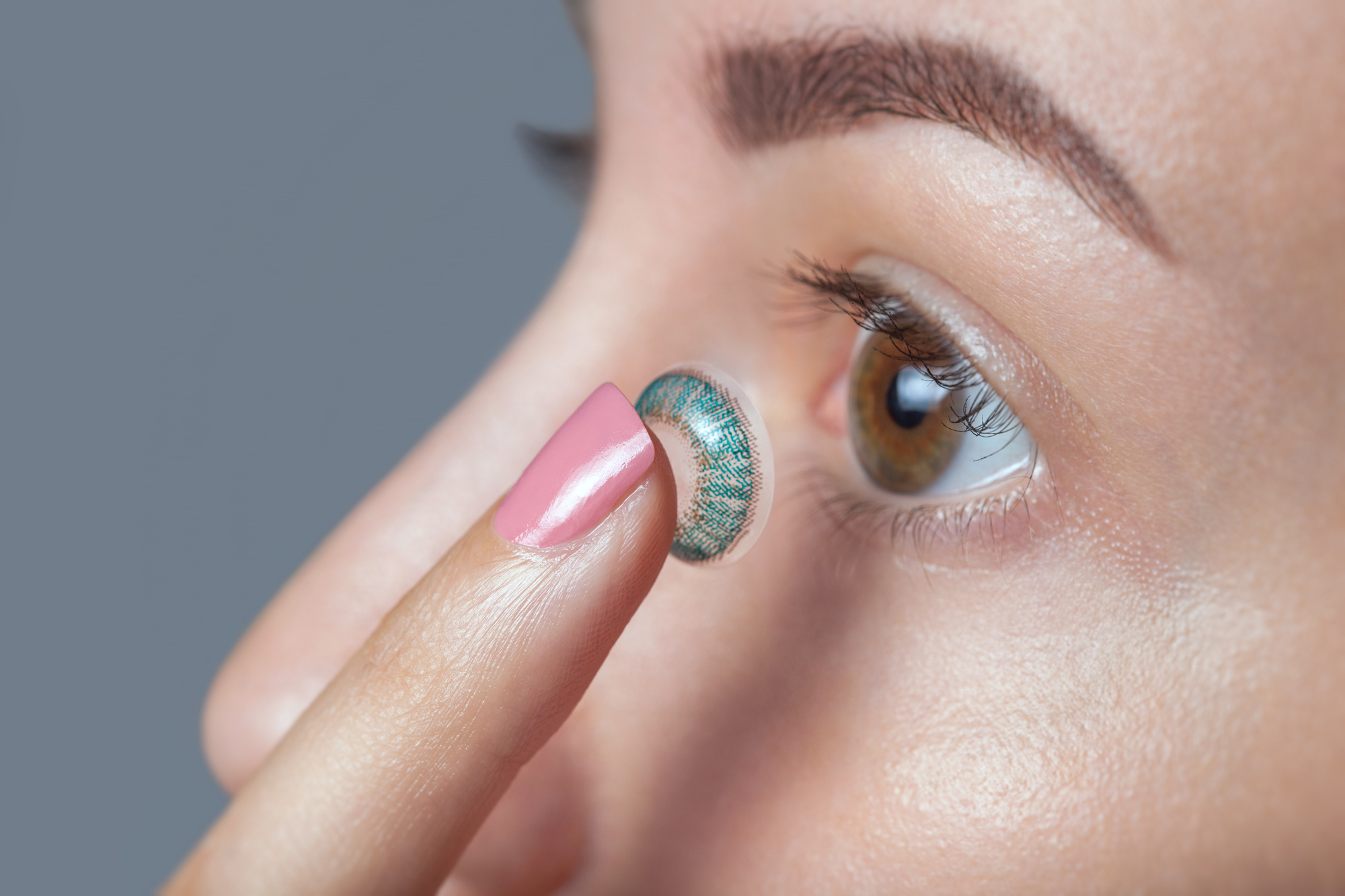 What's The Difference Between Regular and Color Contacts - 2024 Guide ...